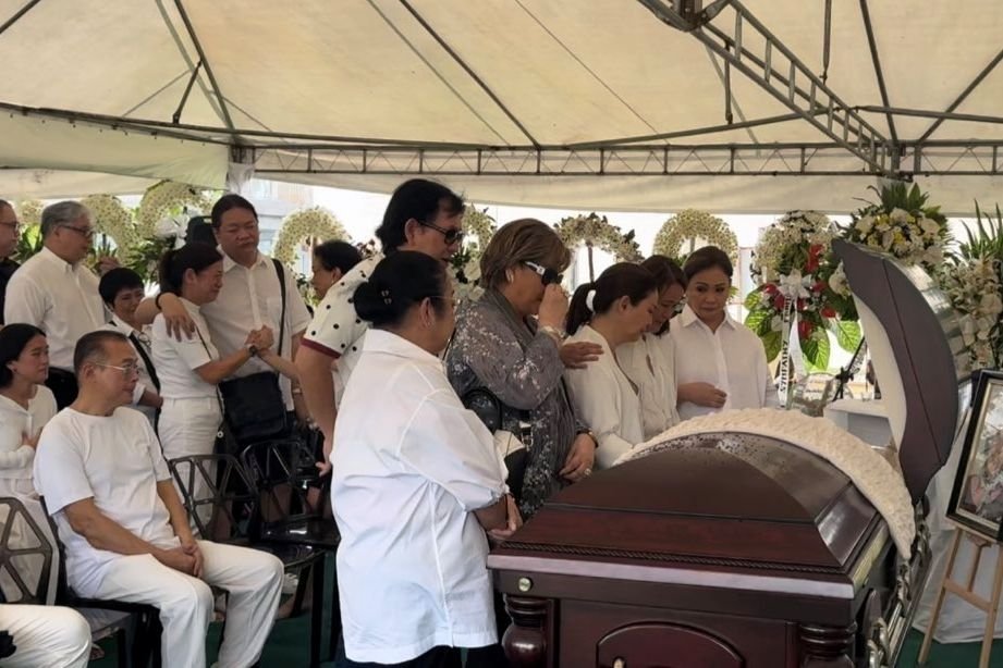 A Final Farewell: Regal Matriarch 'Mother Lily' Monteverde Laid to Rest ...